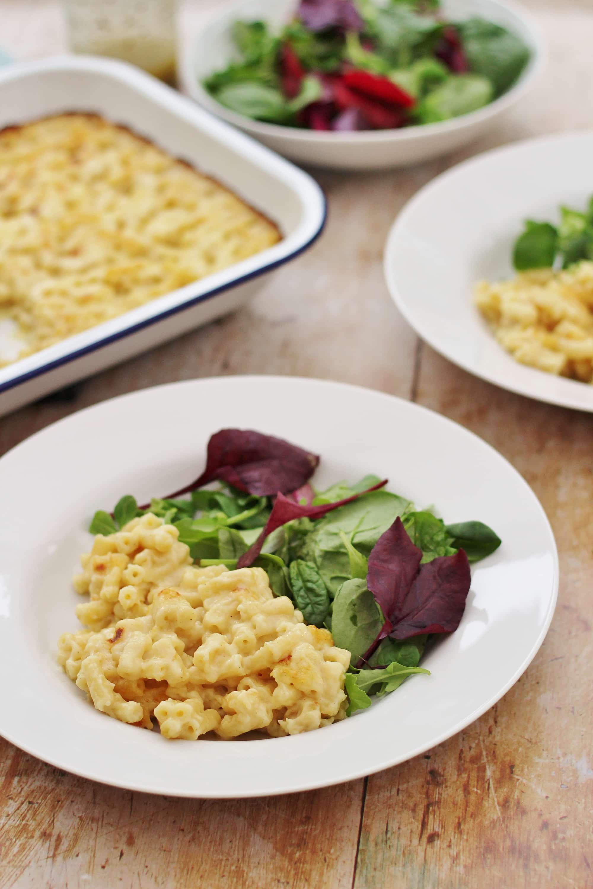 Super Simple Macaroni Cheese - Easy Peasy Foodie