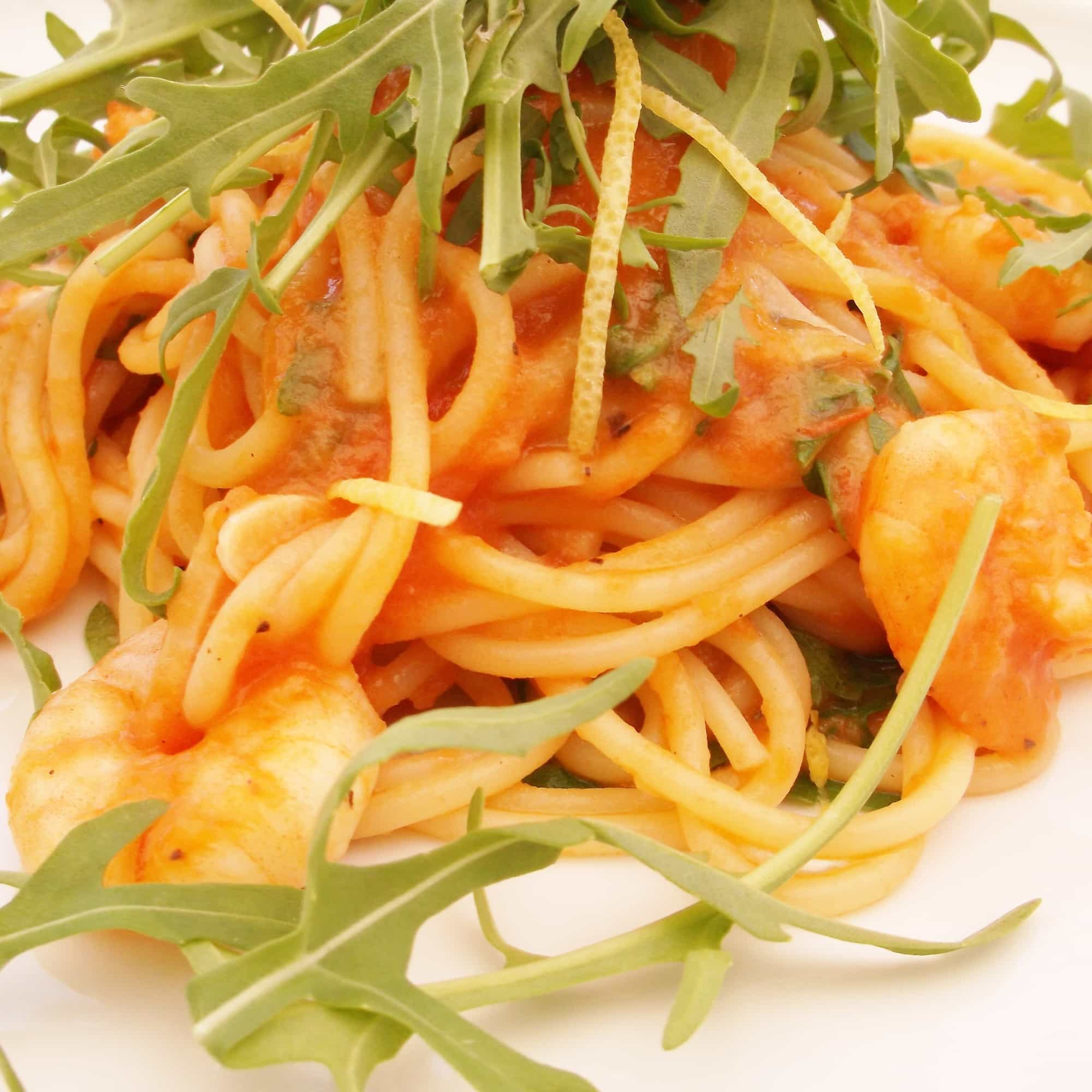 Prawn and Rocket Spaghetti - Easy Peasy Foodie
