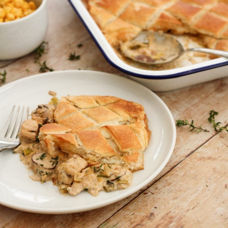 Quorn Chicken Pie - Easy Peasy Foodie