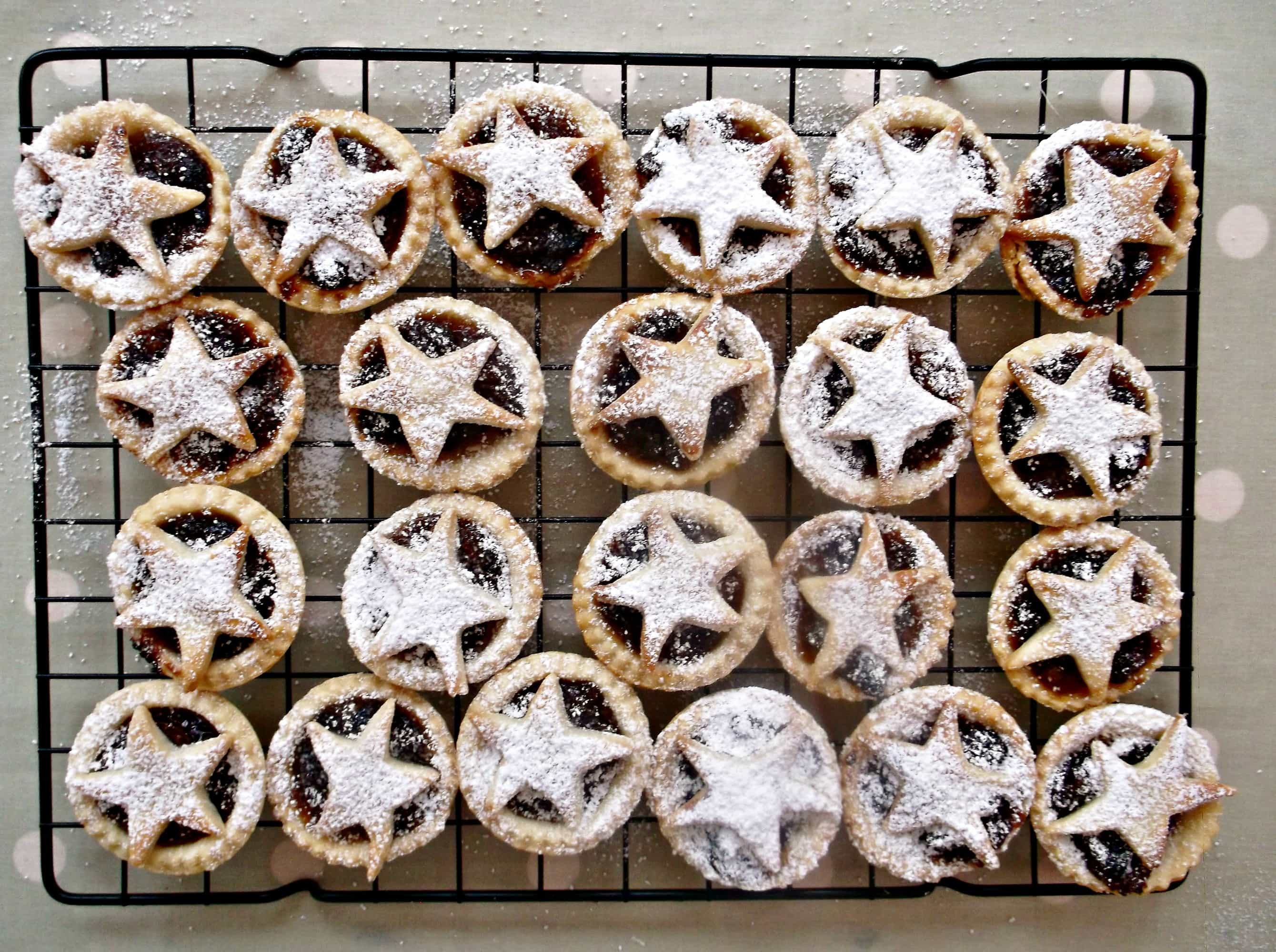 Easy Peasy Mini Mince Pies - Easy Peasy Foodie