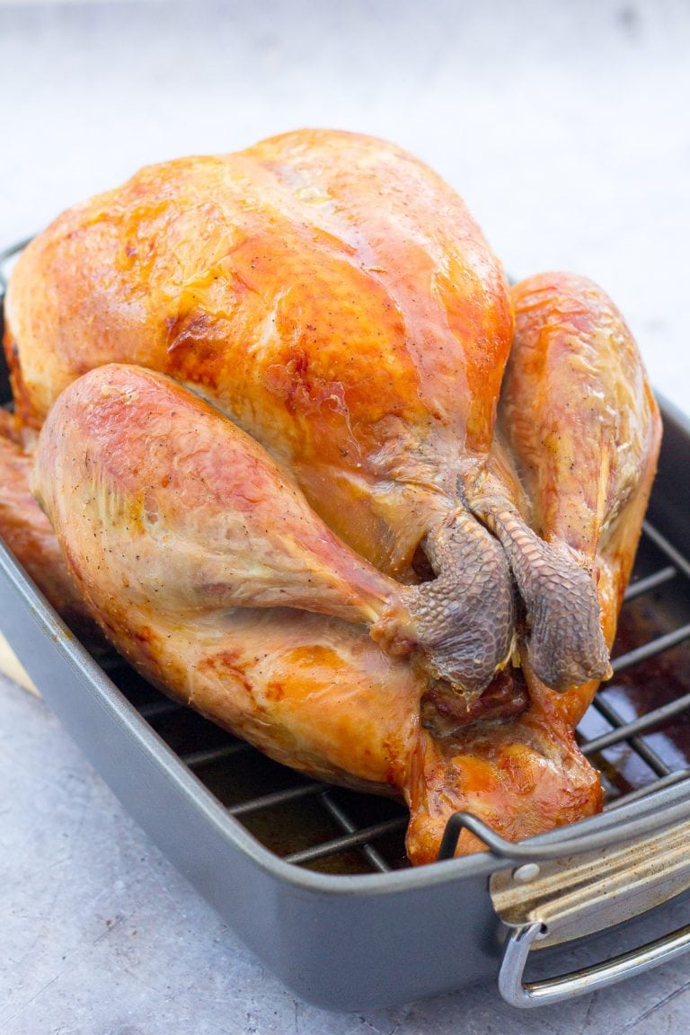 How to cook perfect roast turkey - the stress-free way! - Easy Peasy Foodie