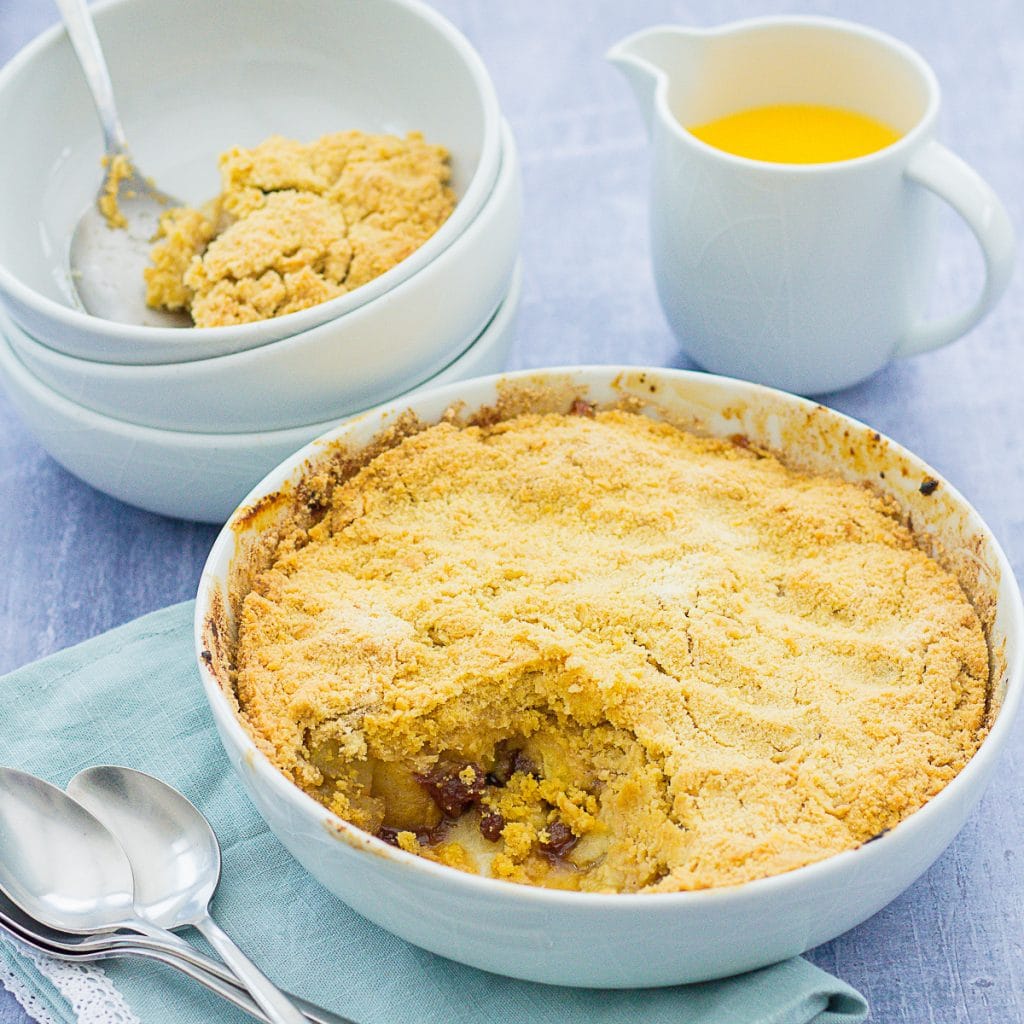 Easy Mincemeat and Apple Crumble - Easy Peasy Foodie
