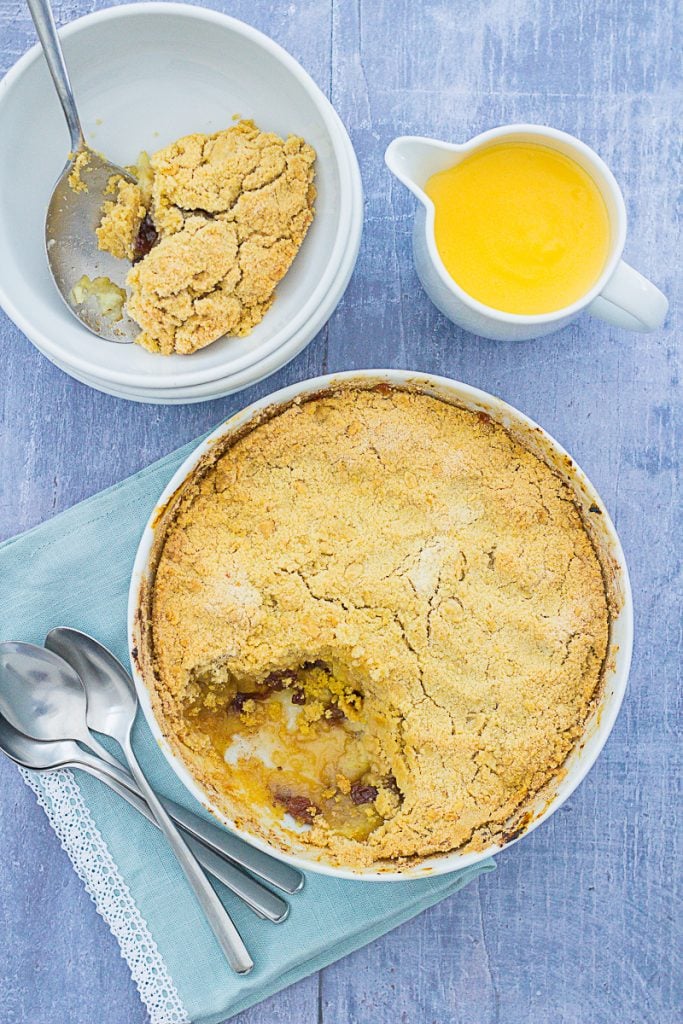 Easy Mincemeat and Apple Crumble - Easy Peasy Foodie