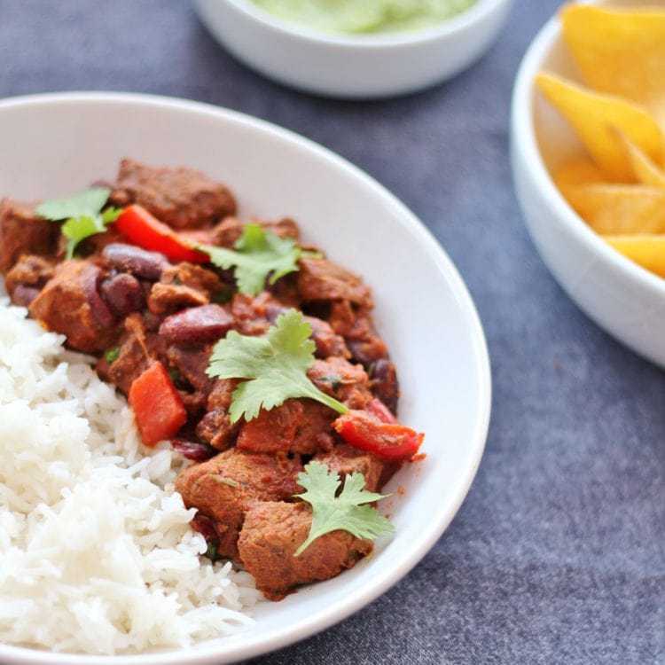 Slow Cooked Chunky Beef Chilli - Easy Peasy Foodie