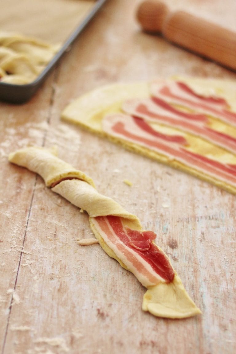 Bacon and Cheese Straws - Easy Peasy Foodie