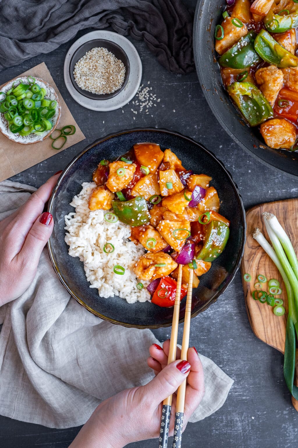 Easy Sweet and Sour Chicken (Chinese Takeaway Copycat) - Easy Peasy Foodie