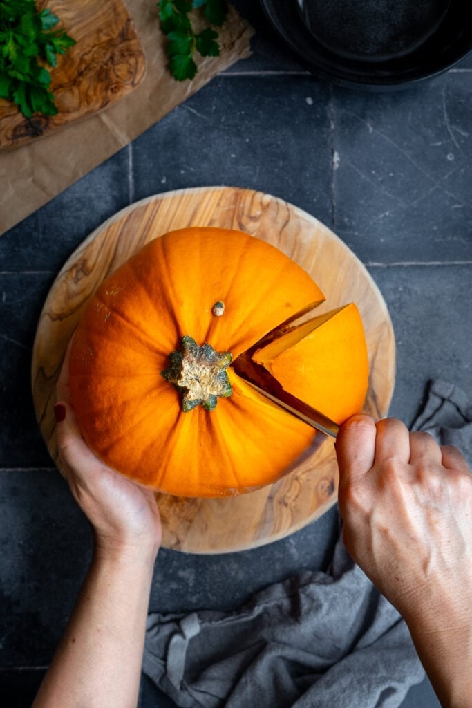 How to cut a pumpkin for cooking (the easy peasy way!) - Easy Peasy Foodie