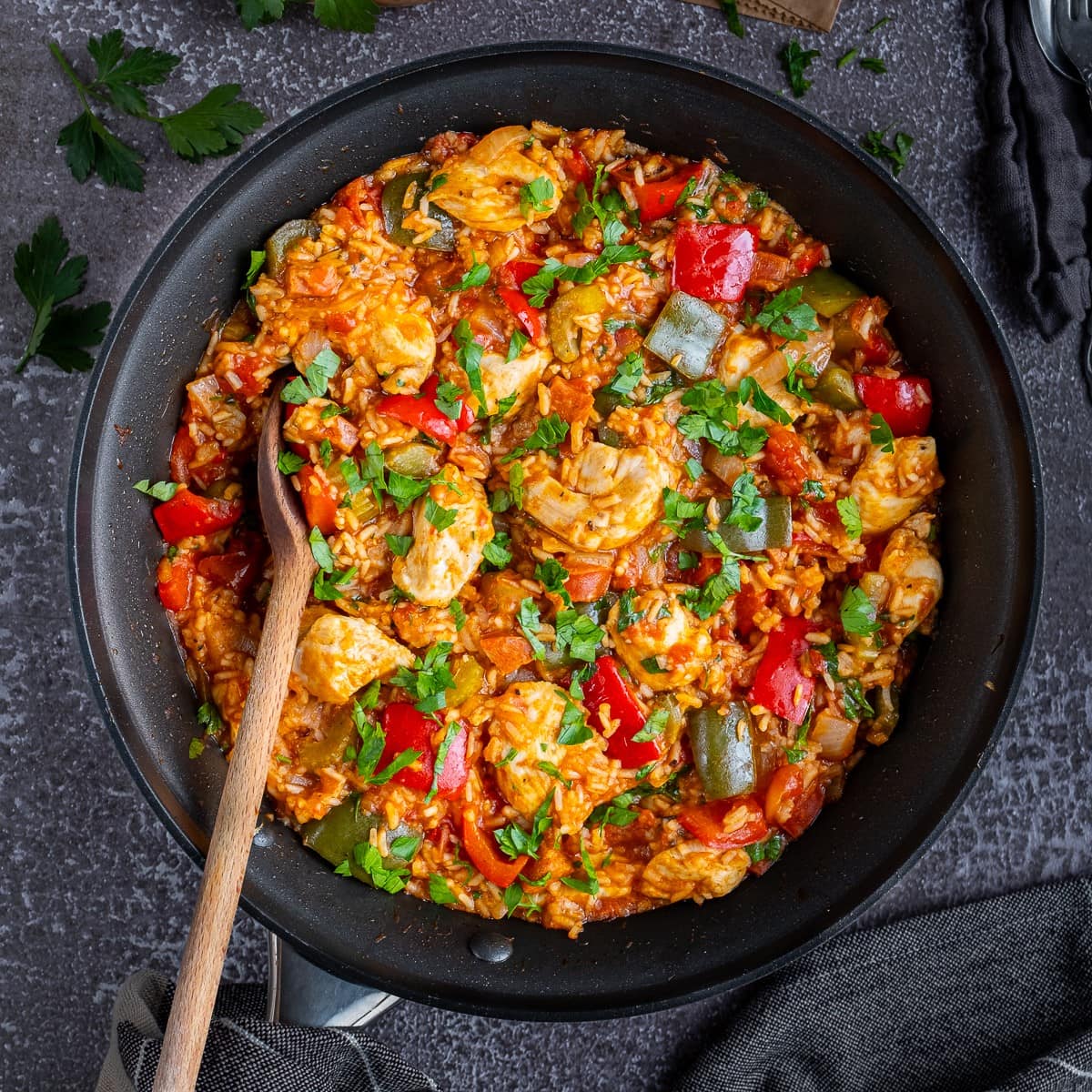 Chicken and Chorizo Jambalaya - Easy Peasy Foodie