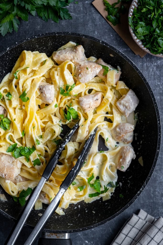 Creamy Chicken Tagliatelle - Easy Peasy Foodie