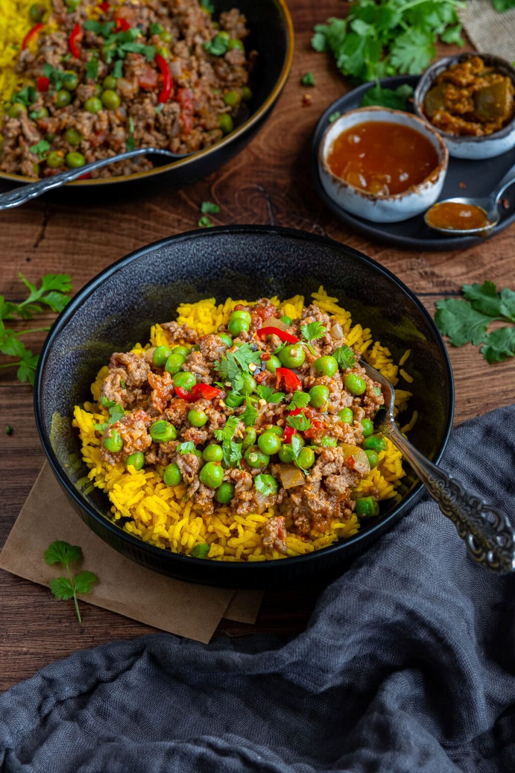 Easy Indian-style Yellow Rice (Turmeric Rice) - Easy Peasy Foodie