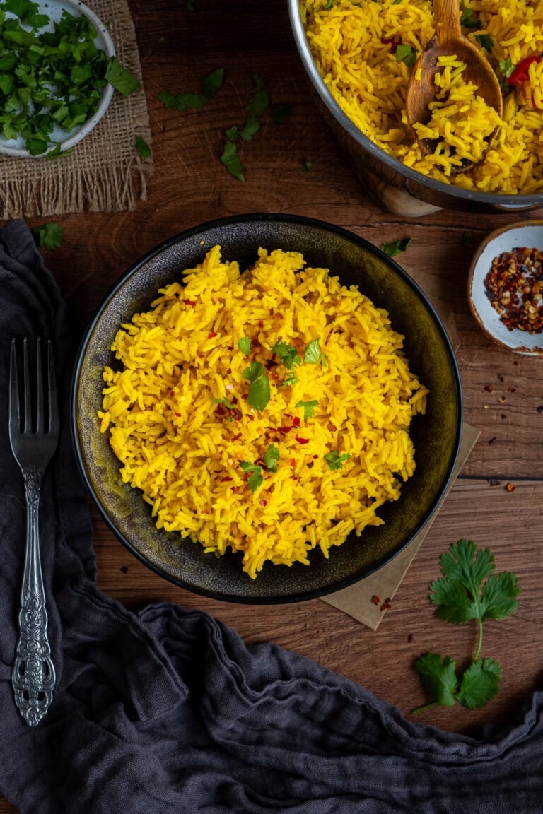 Easy Indian-style Yellow Rice (Turmeric Rice) - Easy Peasy Foodie