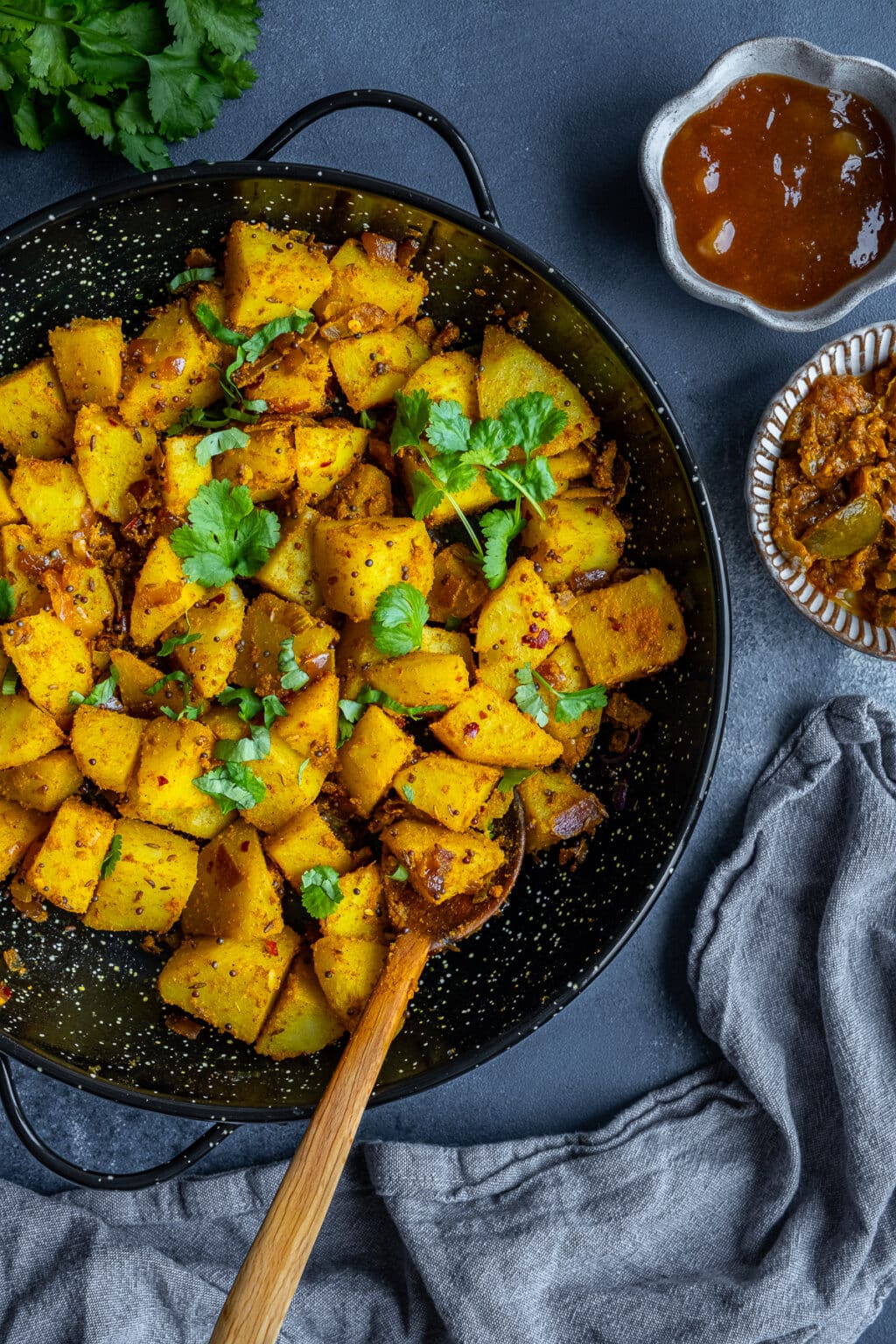 Easy Bombay Potatoes (Bombay Aloo) - Easy Peasy Foodie
