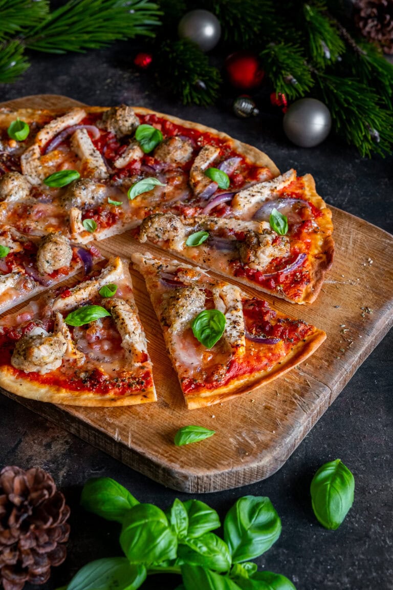 Christmas Pizza - Easy Peasy Foodie