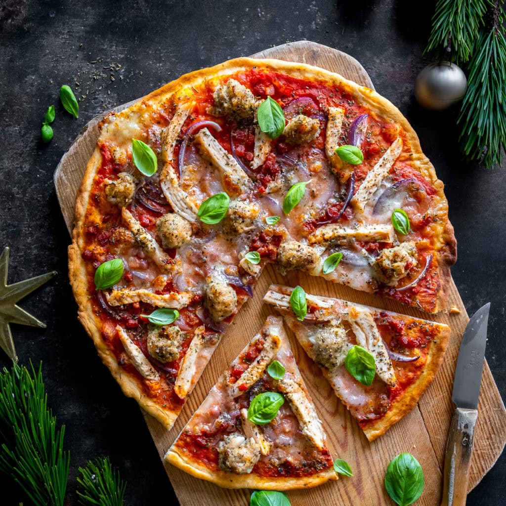Christmas Pizza - Easy Peasy Foodie