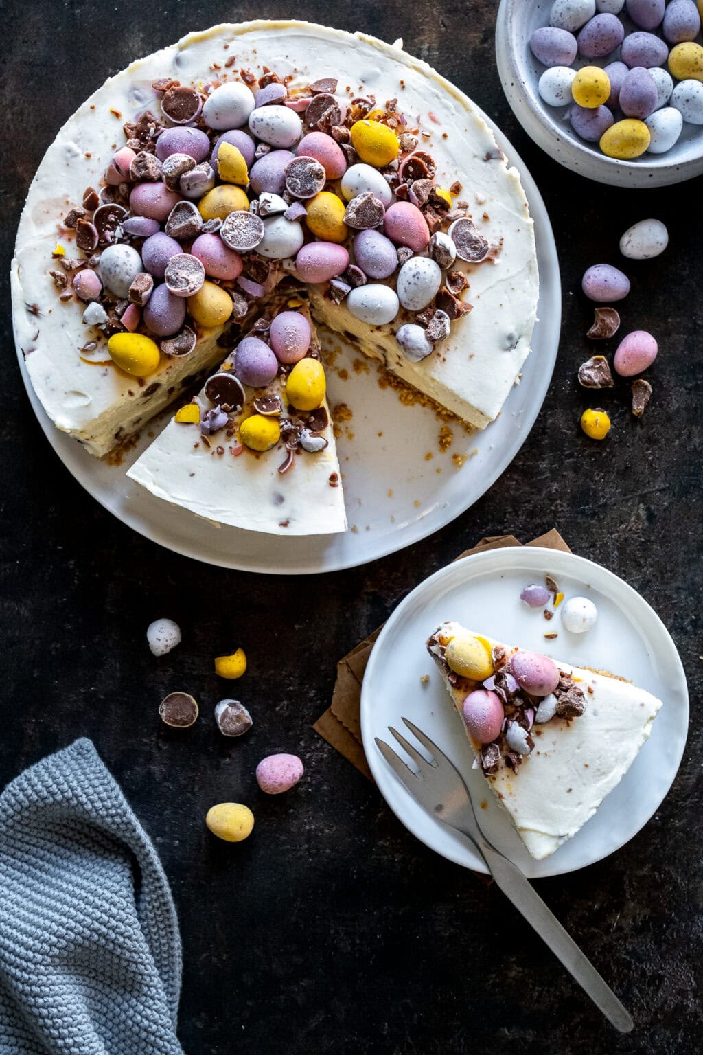 Mini Egg Cheesecake (No Bake) - Easy Peasy Foodie